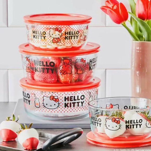 Pyrex | Kitchen | Pyrex Hello Kitty 8 Piece Set Food Storage | Poshmark